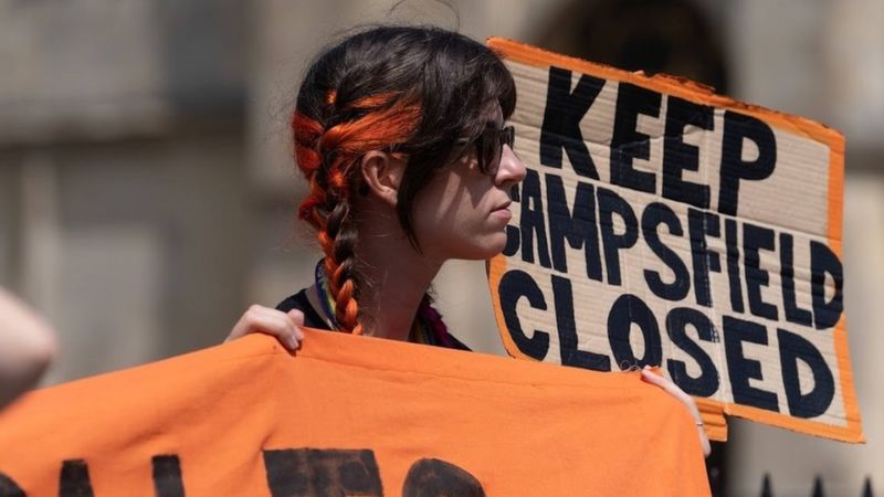 Pioneering Asian councillors look back at careers in UK politics - BBC News