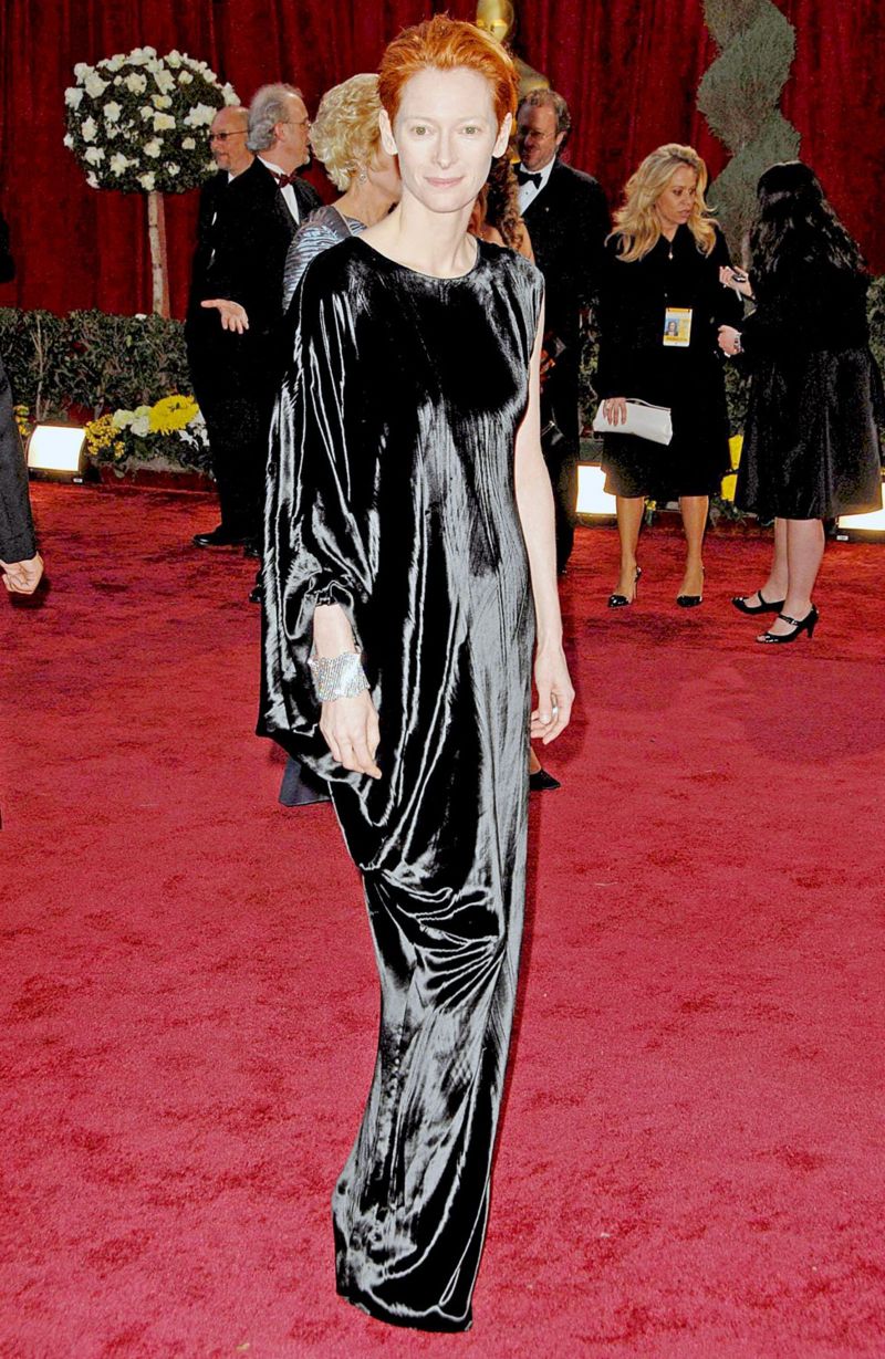 Oscars fashion: 30 years of outfits - BBC News