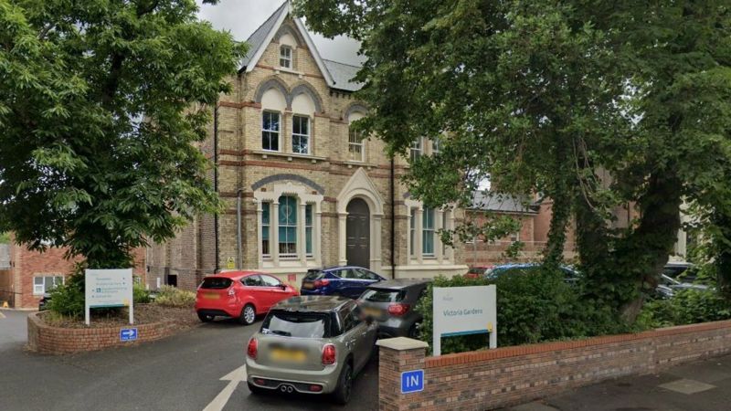 Bootle mental health nurse who punched vulnerable teenager struck off ...