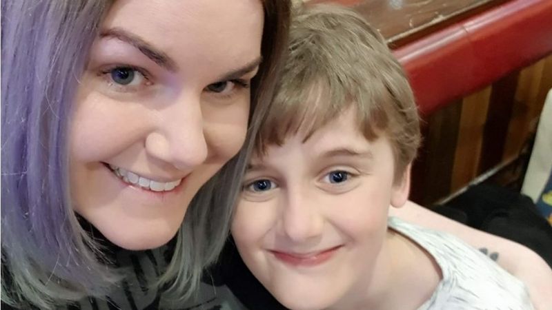 Autistic dad shares his struggles with being a parent - BBC News