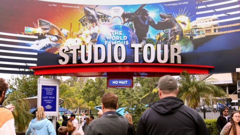 Universal Studios UK: Is a theme park coming to Stewartby? - BBC News