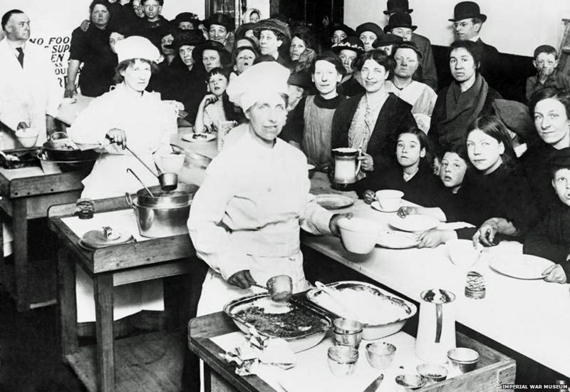 The time when the government tried to feed everybody - BBC News