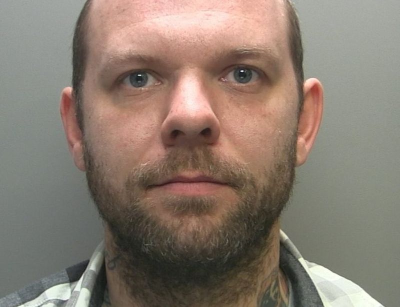 Christopher Hodder jailed for Facebook grooming of boys - BBC News