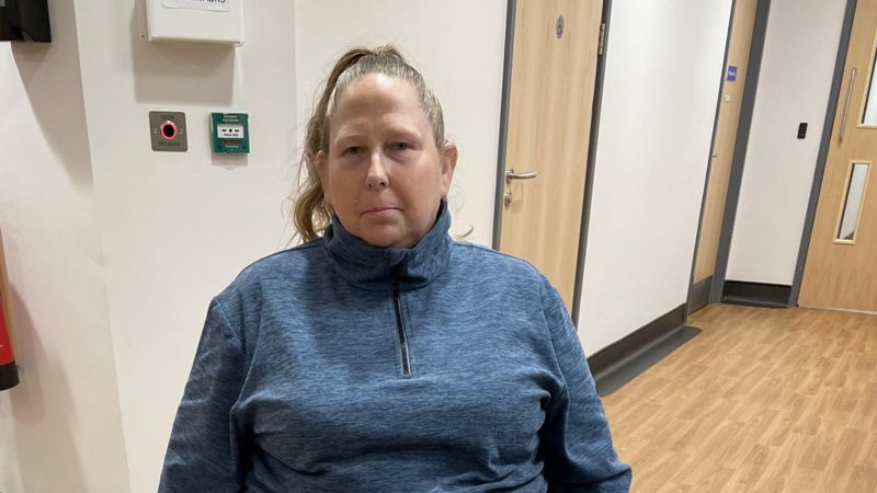 'DWP's PIP changes could mean I have to stop work' - BBC News