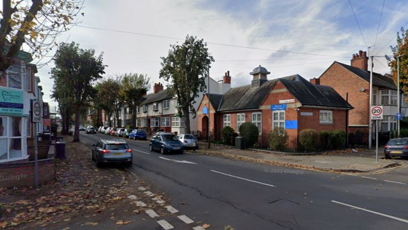 Leicester: Arson arrest after house fire evacuation - BBC News