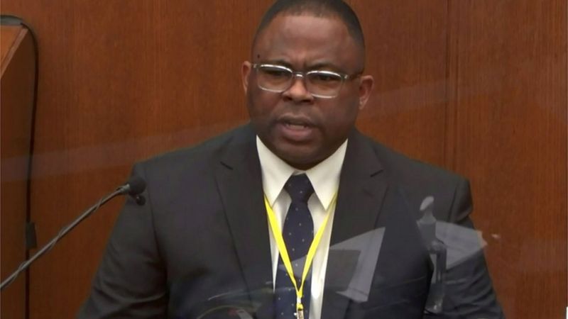 George Floyd died from lack of oxygen, not fentanyl, says expert - BBC News