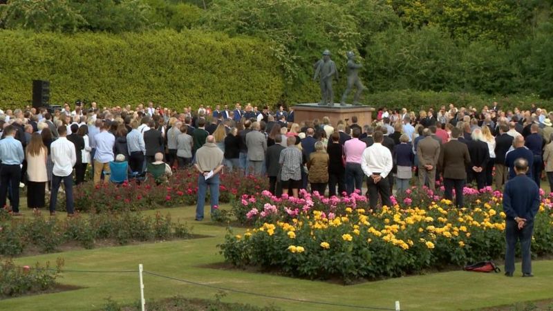 Minute's silence for Piper Alpha's 167 victims - BBC News