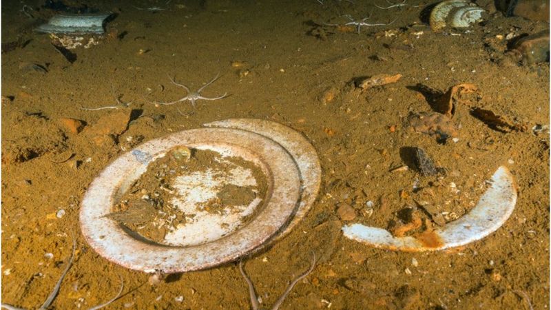 Images reveal extent of HMS Royal Oak torpedo attack - BBC News