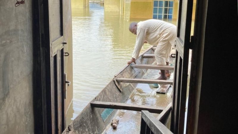 Nigeria floods: 'Overwhelming' disaster leaves more than 600 people ...