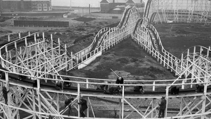 Blackpool Big Dipper is 100: World record-breaking rollercoasters - BBC ...