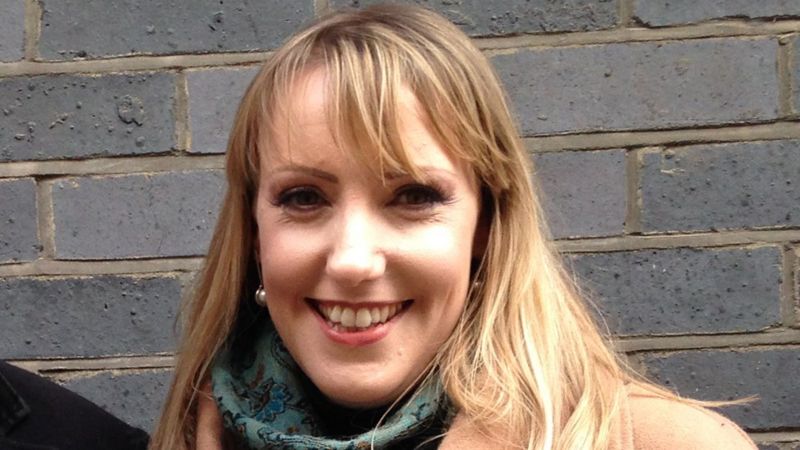 Dawn Nisbet: Joyful last-place runner sets 500km goal - BBC News