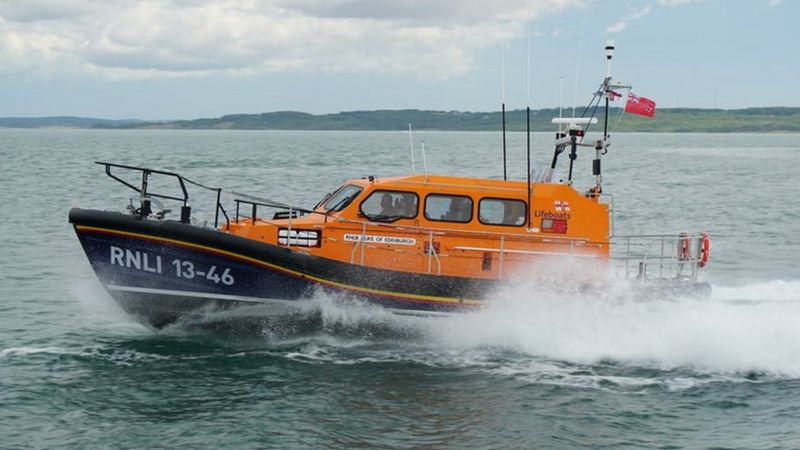Wells-next-the-Sea welcomes first new RNLI lifeboat in a generation ...