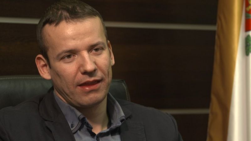 Is this Britain's most influential far-right activist? - BBC News