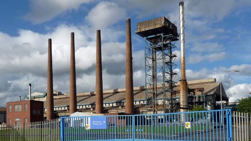 Corby: 'Devastating' steel works closure remembered 40 years on - BBC News