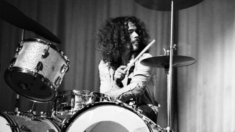 Budgie rocker Ray Phillips: 'Metallica helped save me' - BBC News