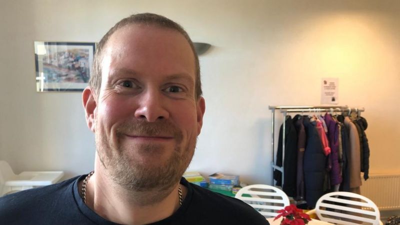 Community centre near Exeter offers food, warmth and good chat - BBC News