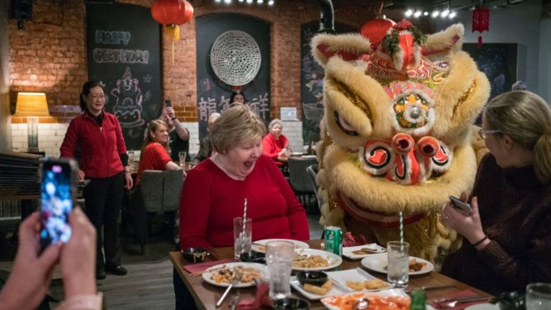Lunar New Year: Year of the Dragon celebrated around the world - BBC ...
