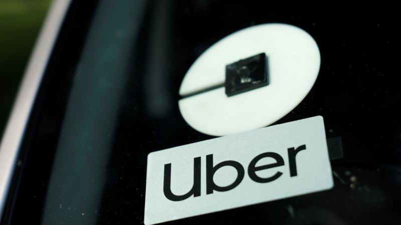 Uber ex-security boss accused of covering up hack attack - BBC News