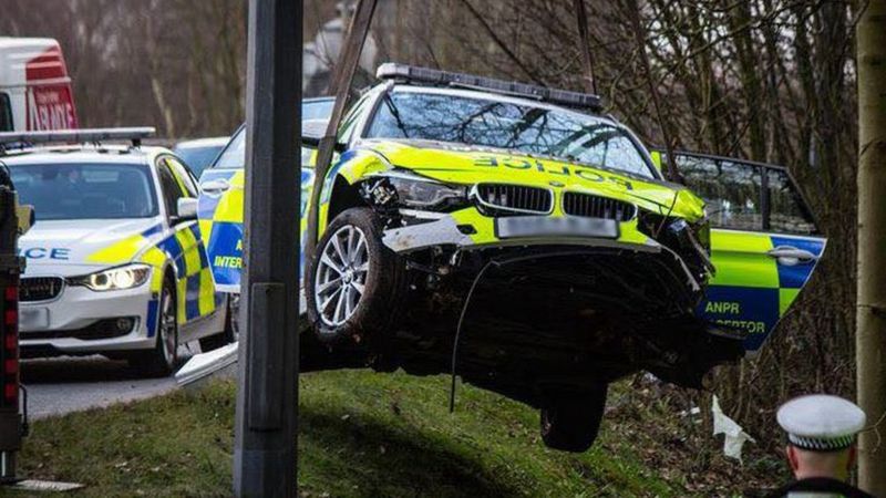 Cheshire Police cars crash during Wythenshawe off-road chase - BBC News