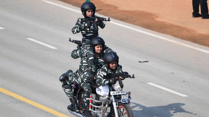 In pictures: India marks Republic Day with military parade - BBC News