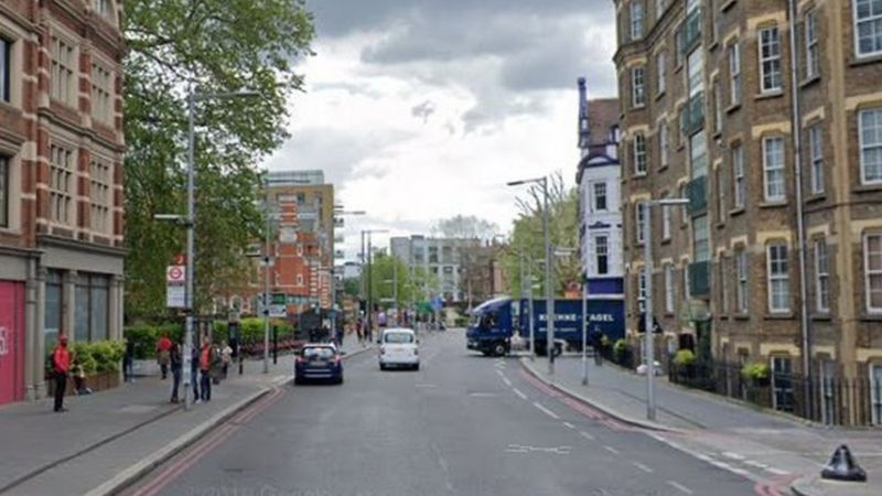 London segregated cycle lanes made permanent - BBC News