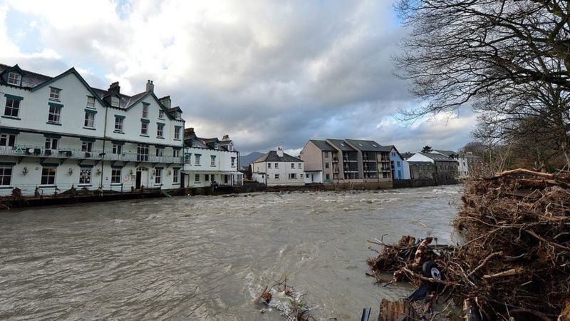 Keswick flood work 'will protect hundreds of properties' - BBC News