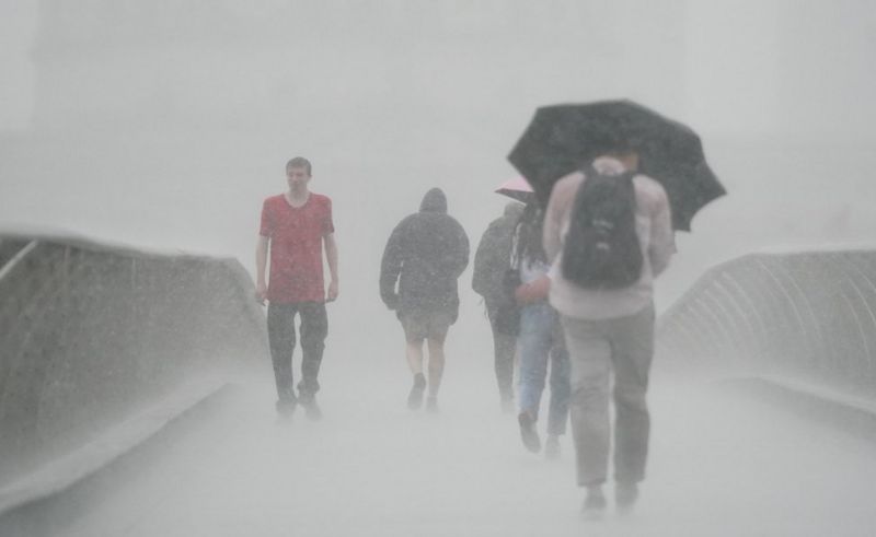 Meteosat-12: Europe's new weather satellite takes first photos - BBC News