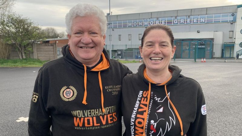Wolverhampton Speedway: Final Monmore Green meet - BBC News