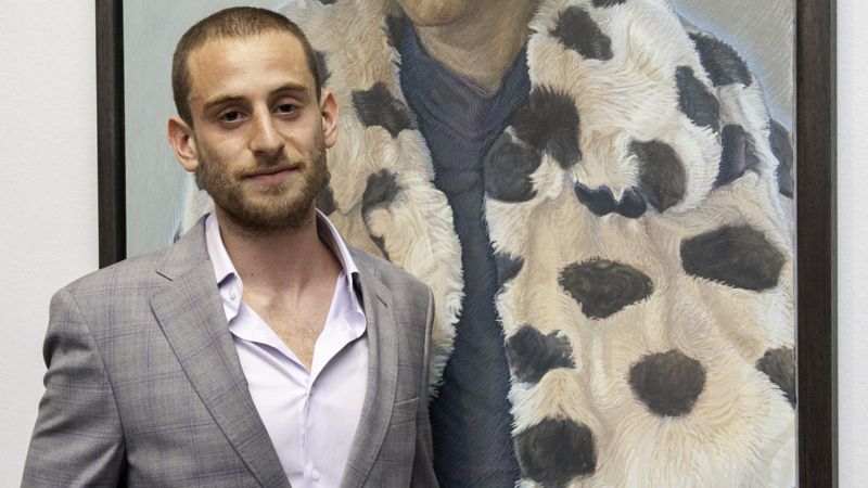 Winning portraits explore British identity in 2019 - BBC News