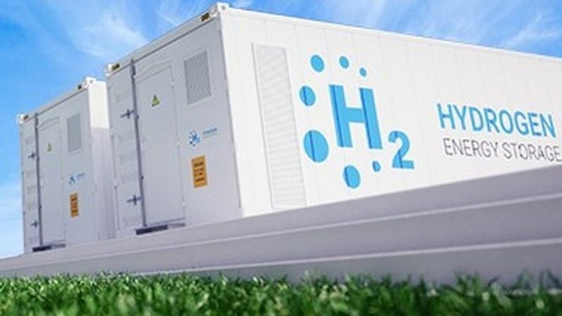 Warwick: Partnership sought to develop hydrogen fuel plant - BBC News