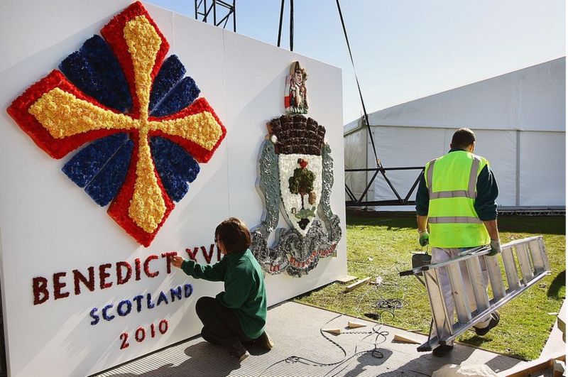 The day Pope Benedict came to Scotland - BBC News