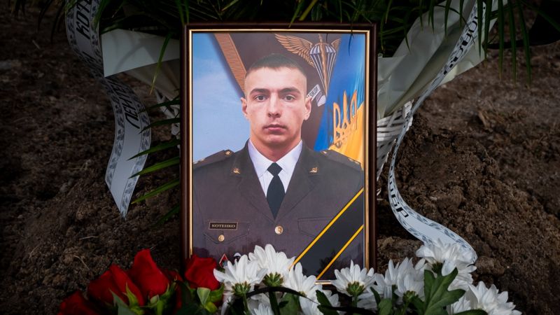 Stop fighting in Ukraine: Russian soldier's mum speaks out - BBC News