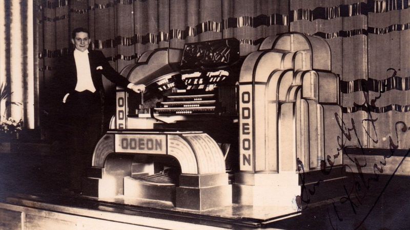 Odeon cinema organ to be heard for first time in three years - BBC News