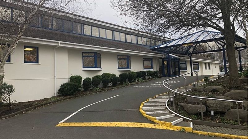 Families feel let down by Guernsey healthcare system - BBC News