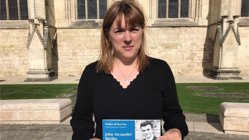 John Bayliss: Tributes paid to 'true gentleman' rugby star - BBC News