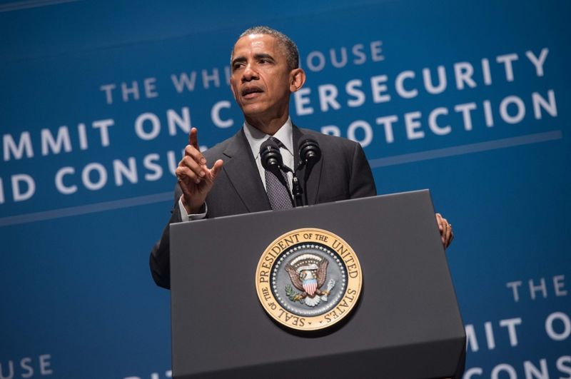 Obama presses Trump on cybersecurity - BBC News