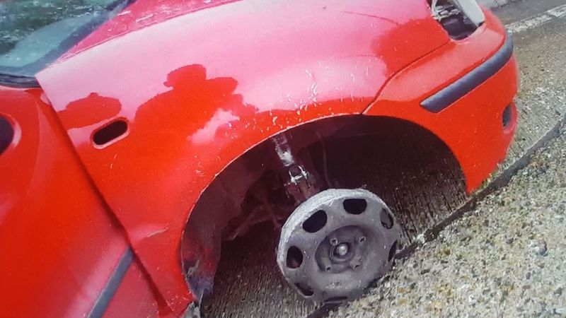 Norfolk police 'shocked' at car driven without front tyre - BBC News