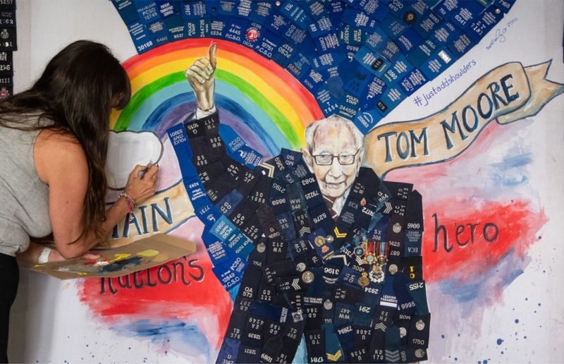 Captain Sir Tom Moore's life in pictures - BBC News