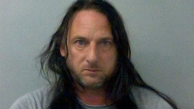 Oxford child rapist jailed for 17 years for seven years' abuse - BBC News