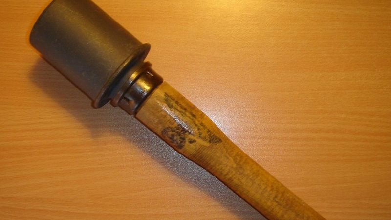 Chinese university hosts 'grenade-throwing' contest - BBC News