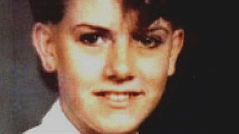Police's £50k reward to solve Leigh girl's 1984 murder - BBC News