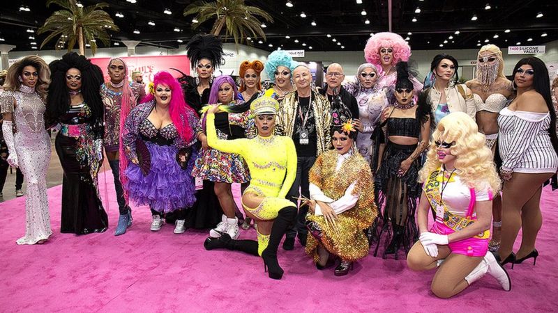 Drag World: Where the biggest US stars meet rising UK talent - BBC News