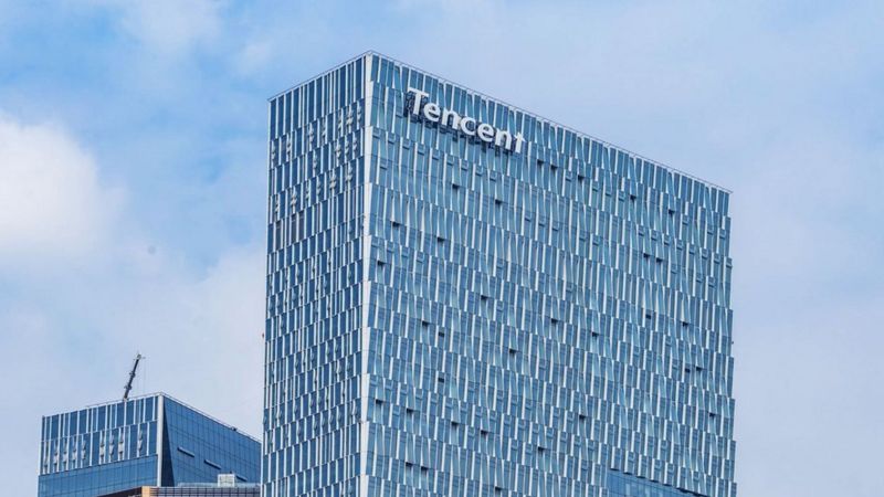 Tencent: Announce new game console collab with Logitech G - BBC Newsround