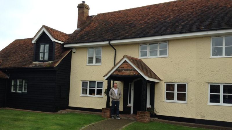 Buncefield explosion: 'I thought a plane landed on us' - BBC News