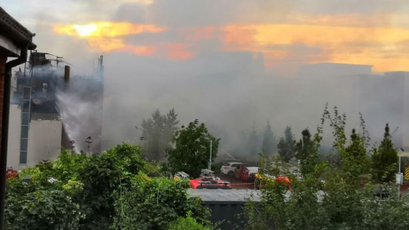 Premier Inn fire: Blaze at hotel near Cribbs Causeway - BBC News