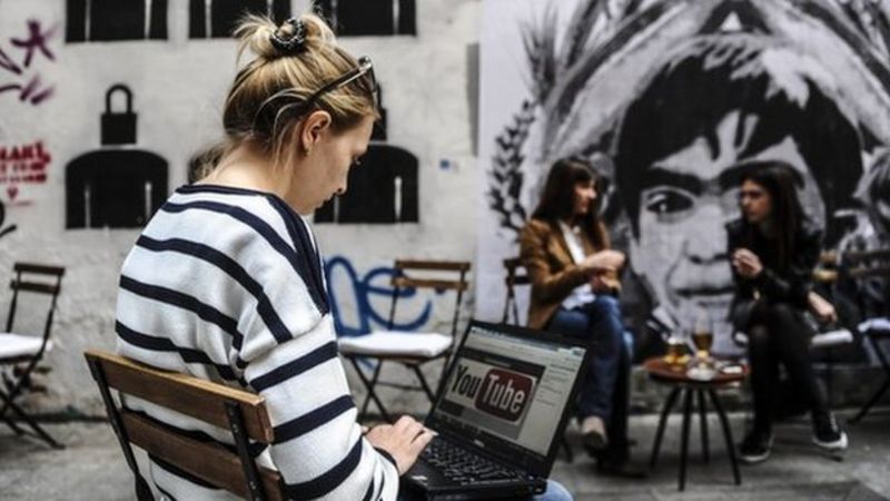 Are hackers helping or harming us? - BBC News