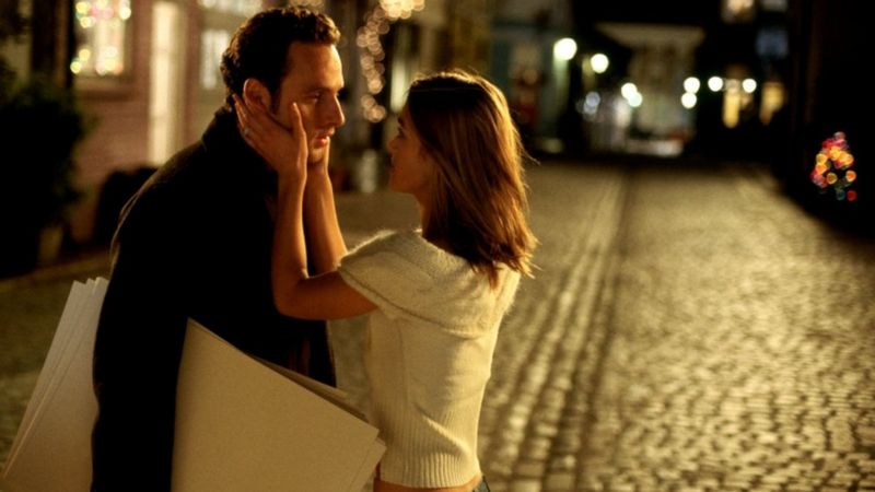 Why like Emma Watson, we're happy to be single at Christmas - BBC News