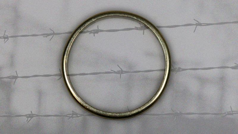 How a ring tells the story of a forgotten secret agent - BBC News