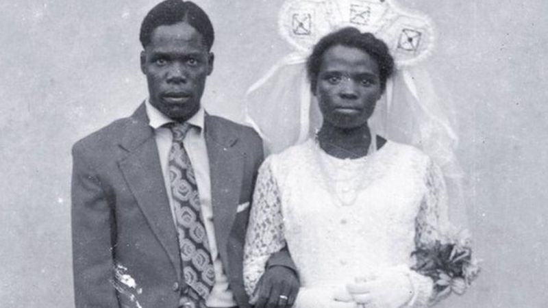 Uganda's preachers who take religion to the streets of Kampala - BBC News