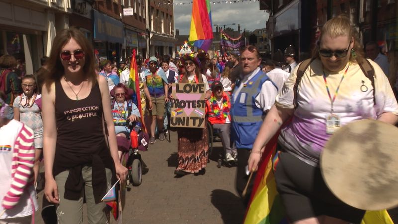 Norwich Pride: March and celebrations return to city centre - BBC News